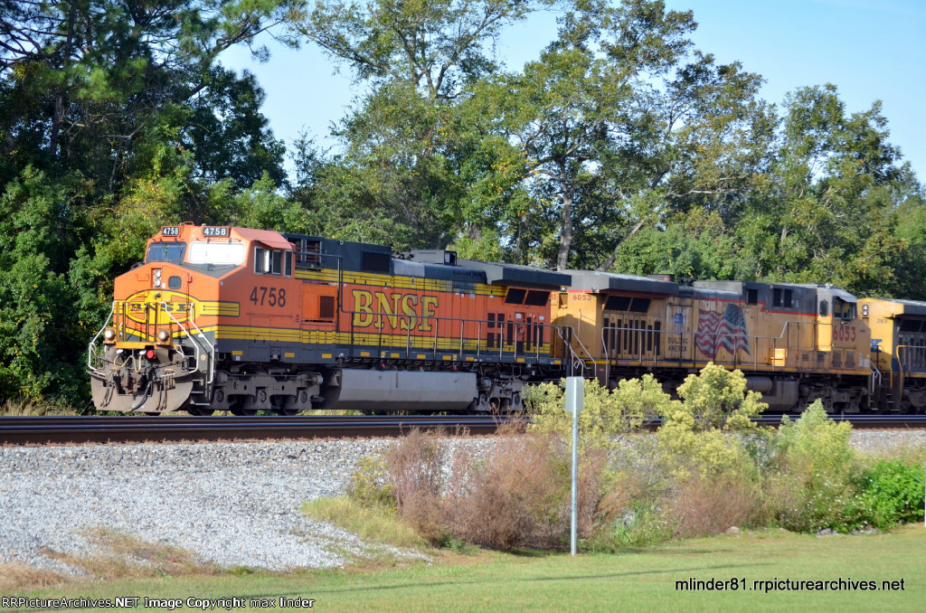 BNSF 4758